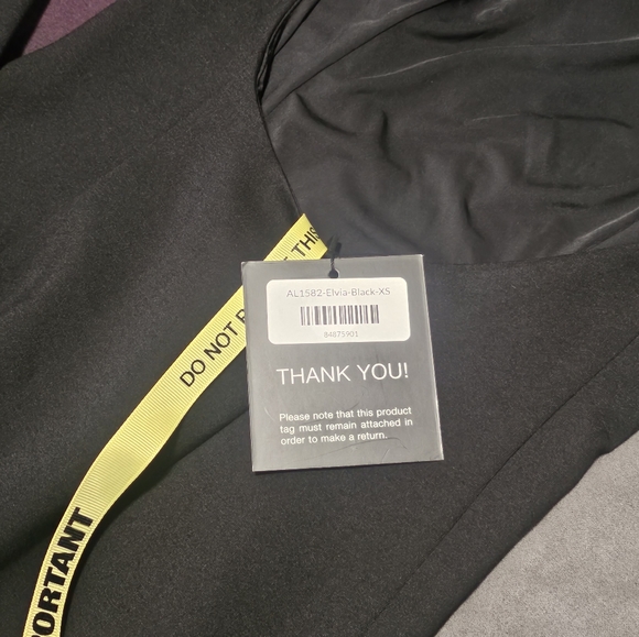 Alieva | Dresses | Alieva Elvia One Sleeve Midi Dress | Poshmark